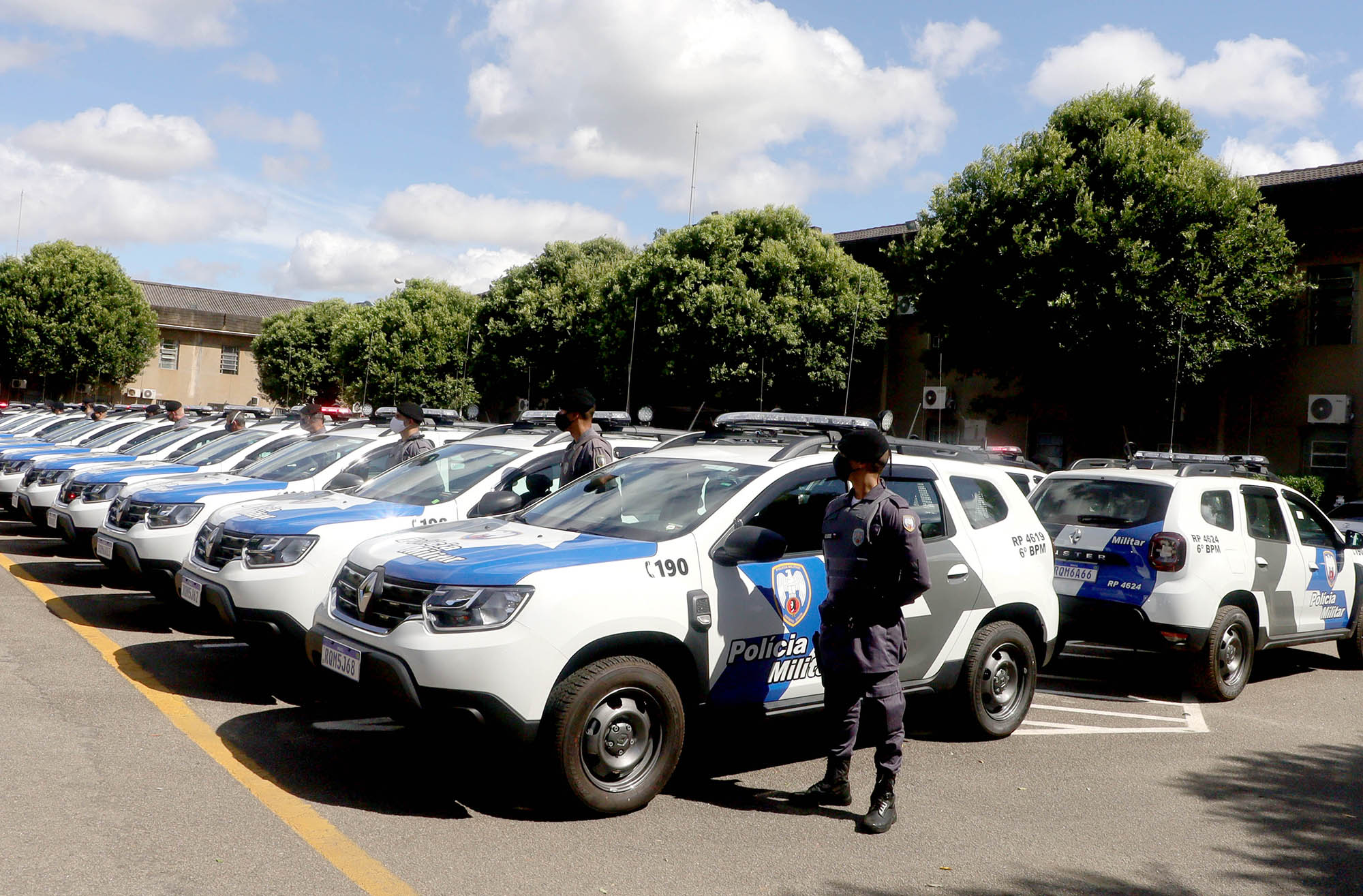 Governo Es Governo Do Estado Entrega 124 Novas Viaturas à Polícia Militar